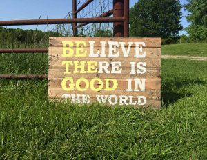 10 Special DIY Pallet Signs - Easy Pallet Ideas