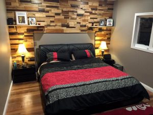 Pallet Feature Wall - Easy Pallet Ideas